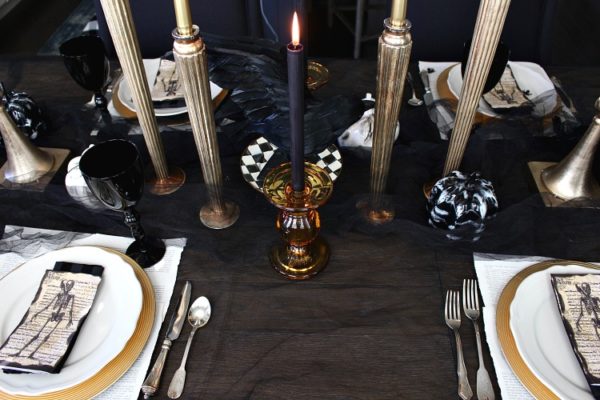 Elegantly Spooky Halloween Table - The House of Silver Lining