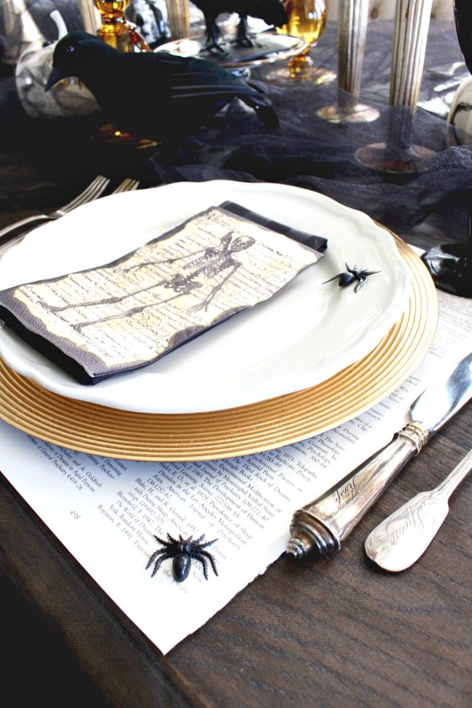 Elegantly Spooky Halloween Table - The House of Silver Lining