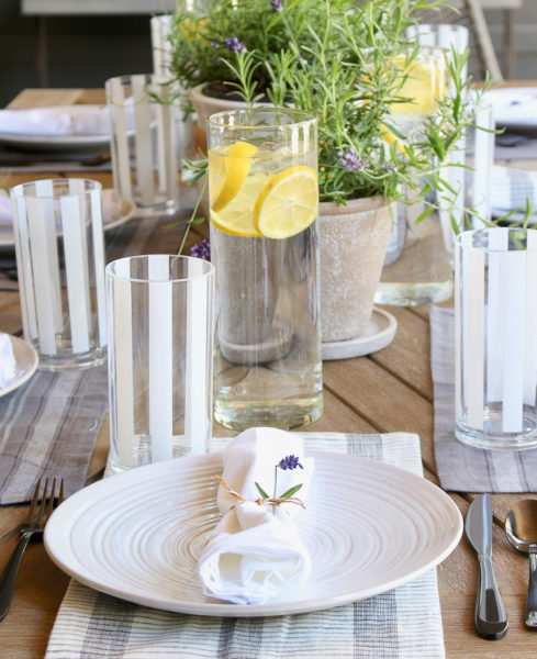Summer Outdoor Dining Designed like your home - The House of Silver Lining